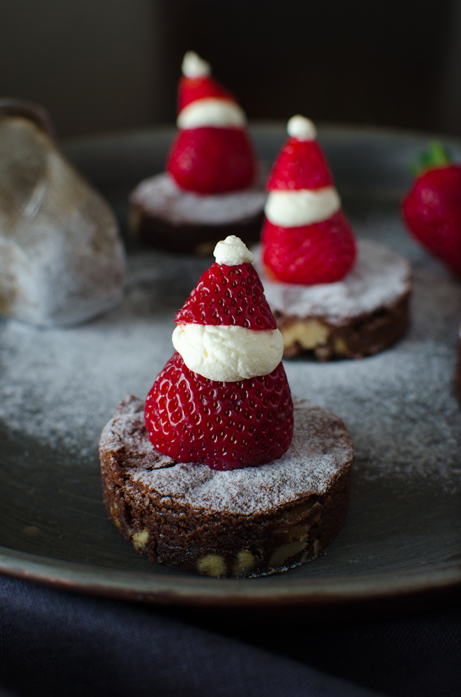 Snow-flecked Christmas Brownies Recipe - Mumslounge